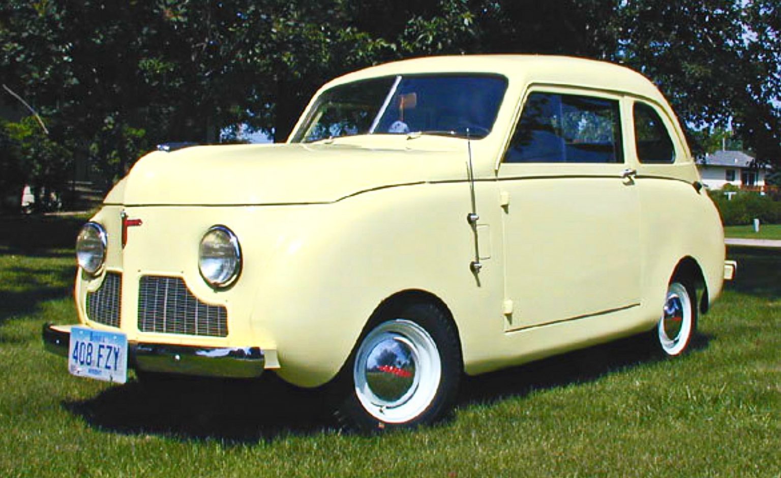 Crosley put shelves in fridges and cars in stores | cars4starters