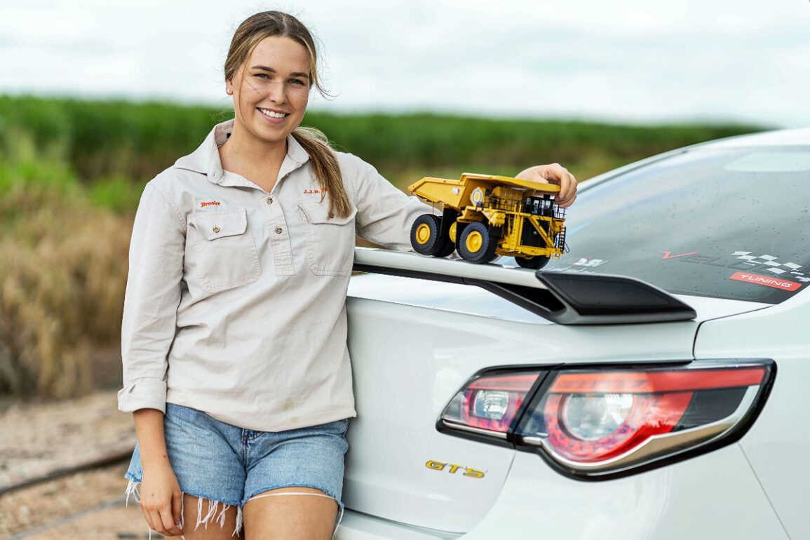 Brooke books ride in a big cat | cars4starters