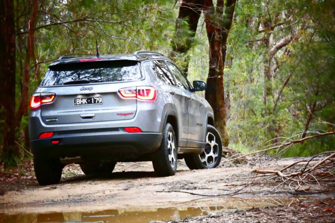 Jeep Compass Trailhawk: The lowdown | cars4starters