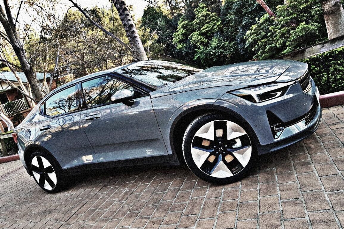 Polestar 2 Dual Motor: It’s a photo finish | cars4starters