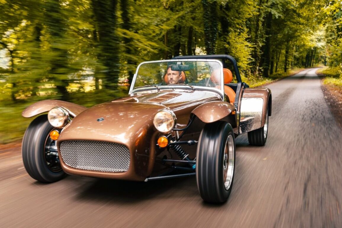 Super Caterham celebrates 1970s and ’80s | cars4starters