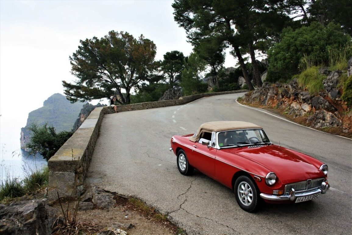 Spanish descent — MG, rain and drum brakes | cars4starters