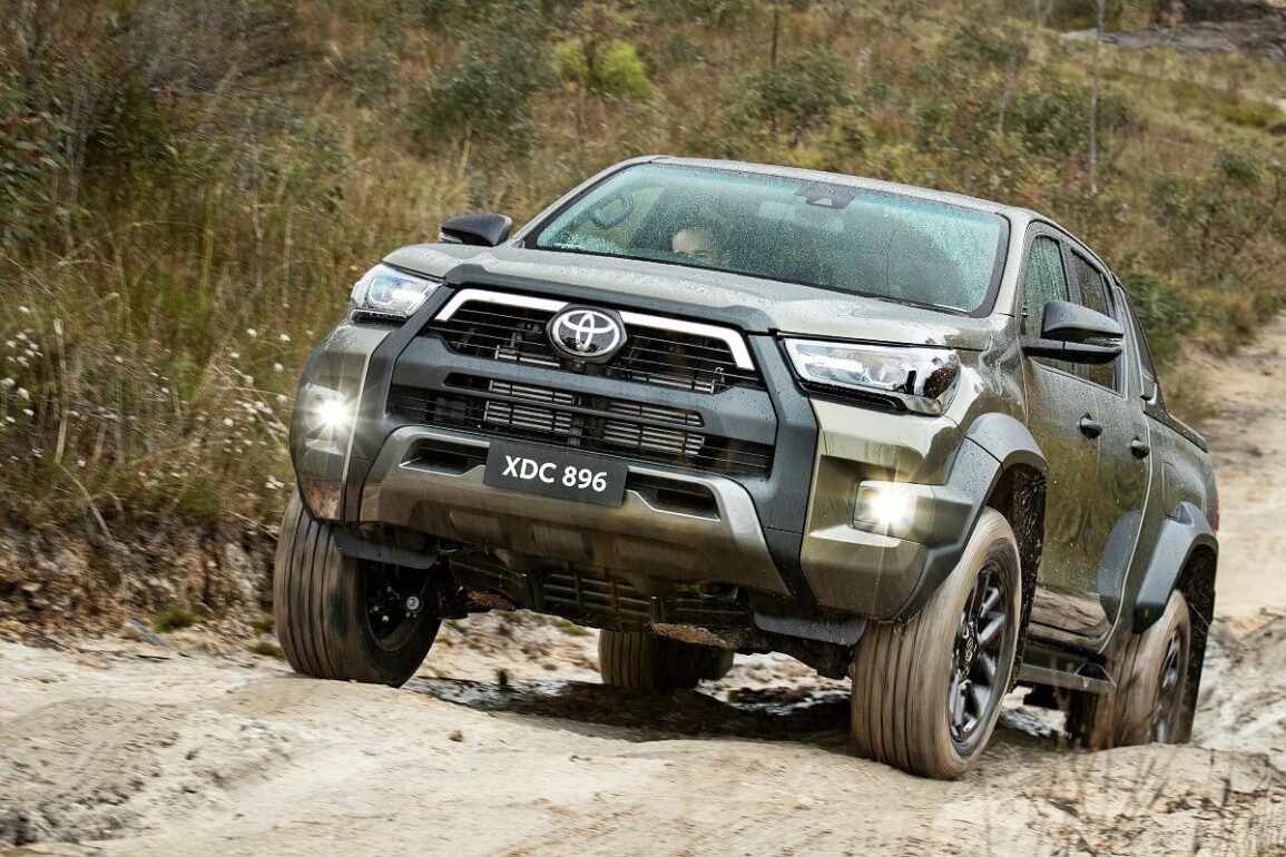 Toyota Hilux Rogue: Back on the leash | cars4starters