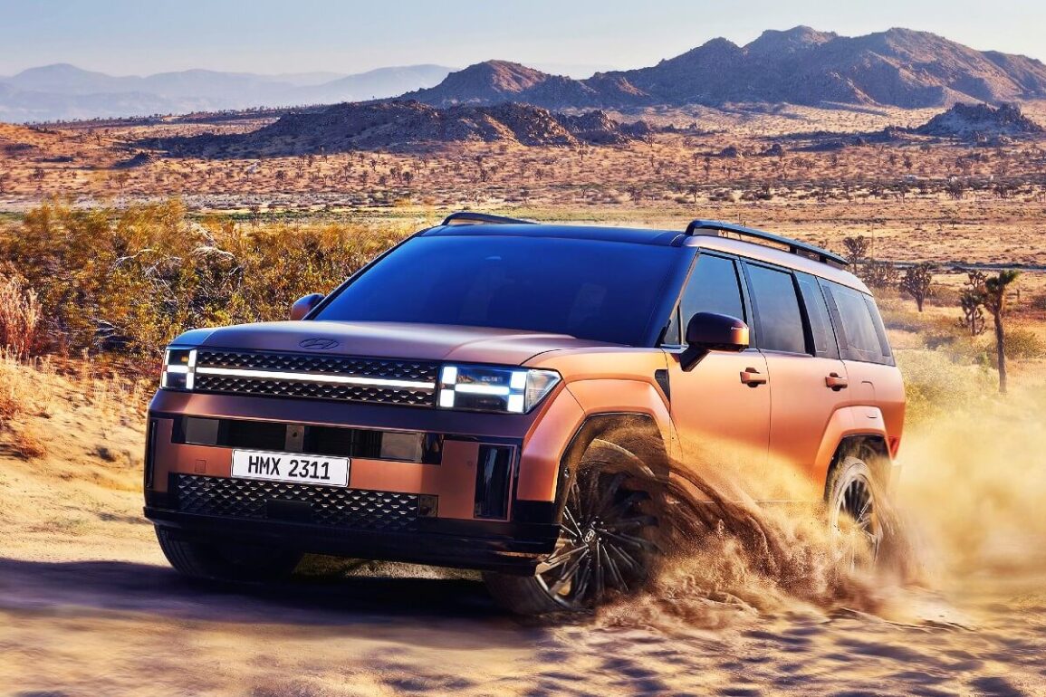 All new Santa Fe — Hyundai meets Land Rover | cars4starters