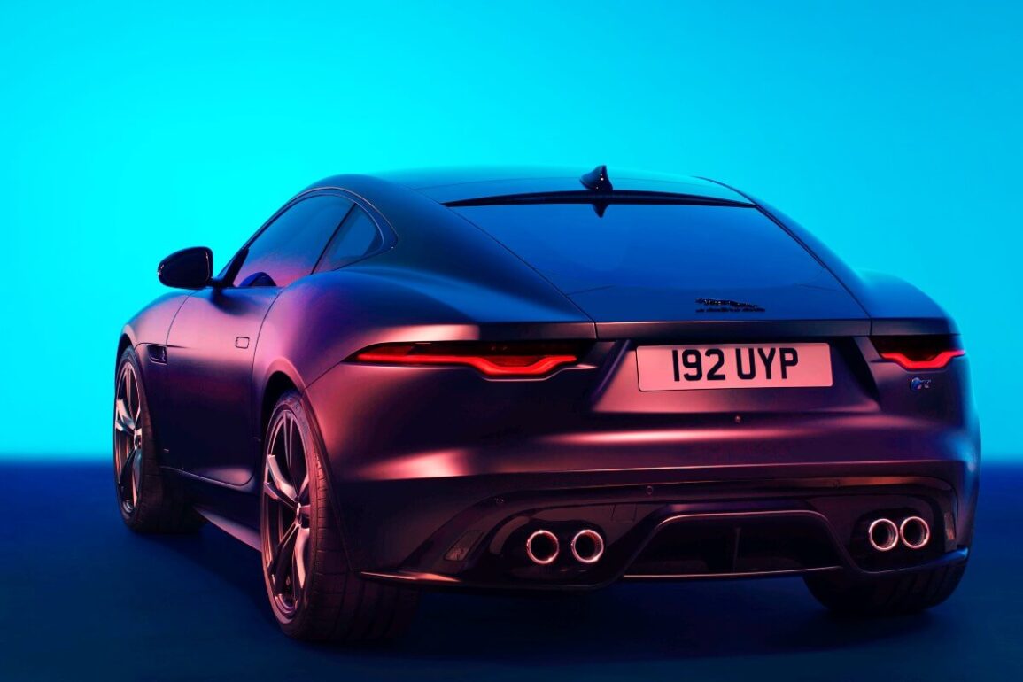 Sound of V8 Jag lives on in British Library | cars4starters
