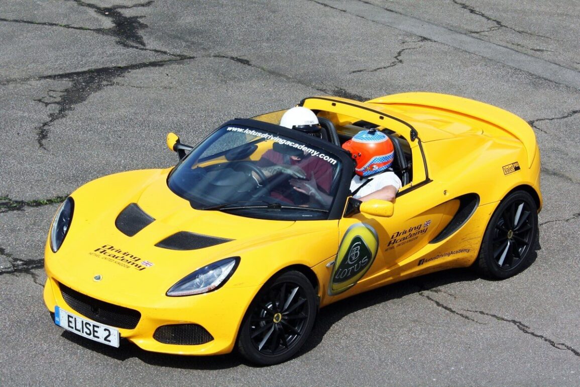 F1’s Martin Donnelly and the Lotus Elise | cars4starters