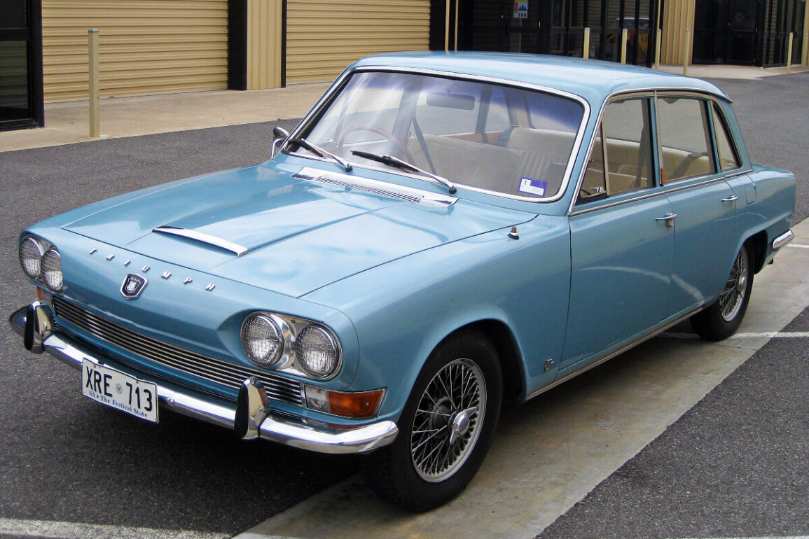 Best of British — Rover’s P6 and the flashy Triumph 2000 | cars4starters