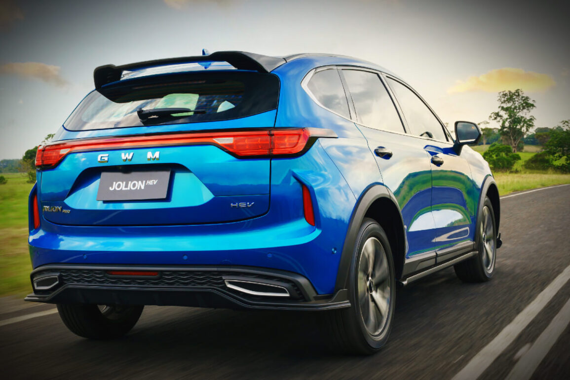 New look for cheaper Jolion range | cars4starters