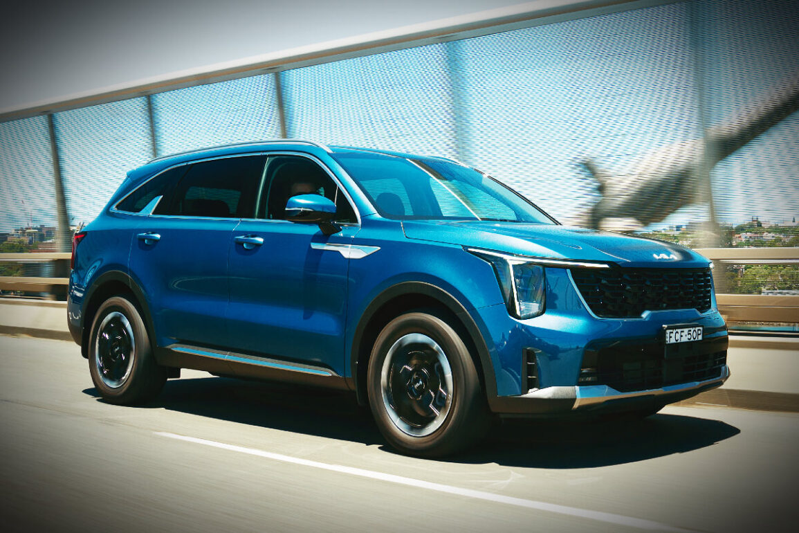 Kia Sorento: Hybrid does the heavy lifting | cars4starters