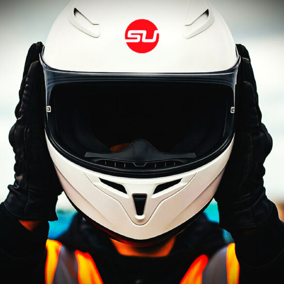 Hi-viz mandatory for motorcycle riders | cars4starters