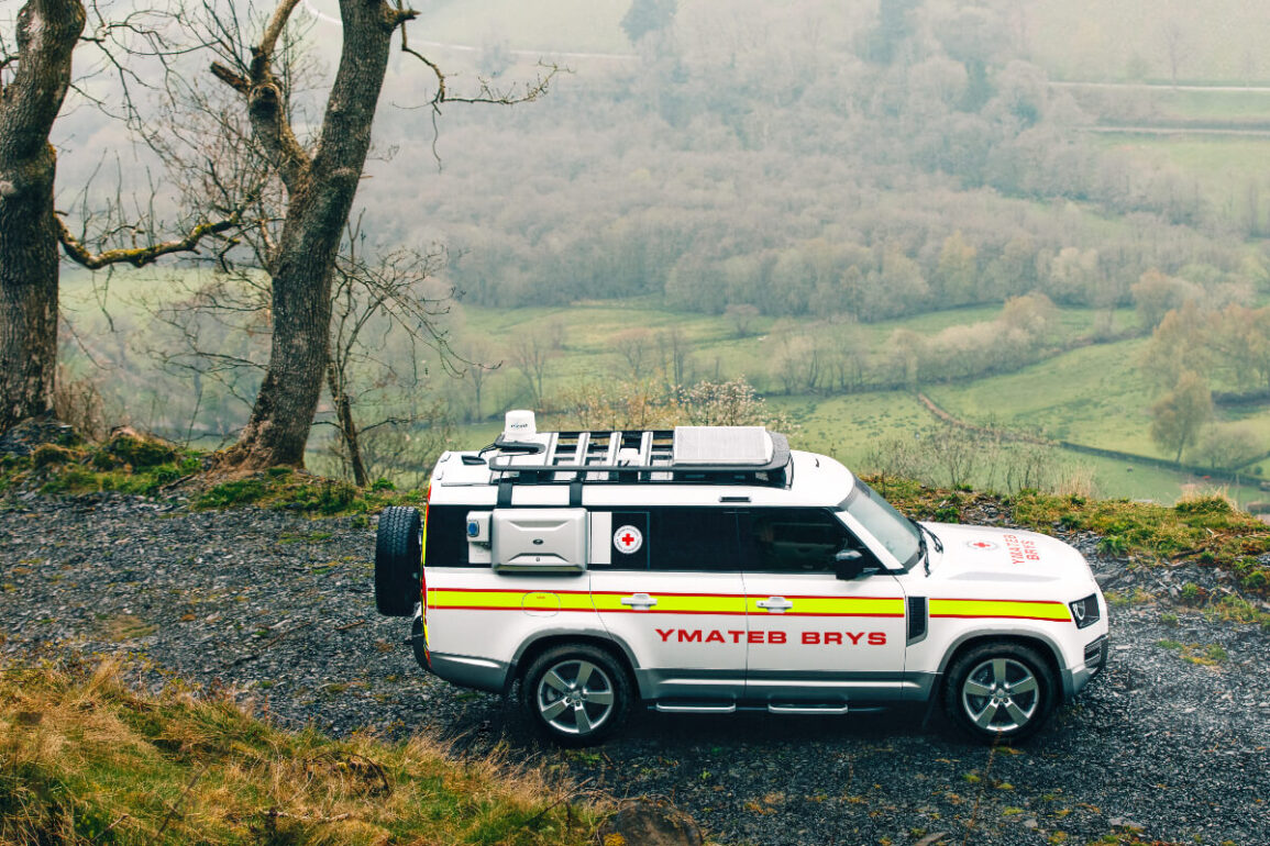 Defender to the rescue — 70 years on | cars4starters