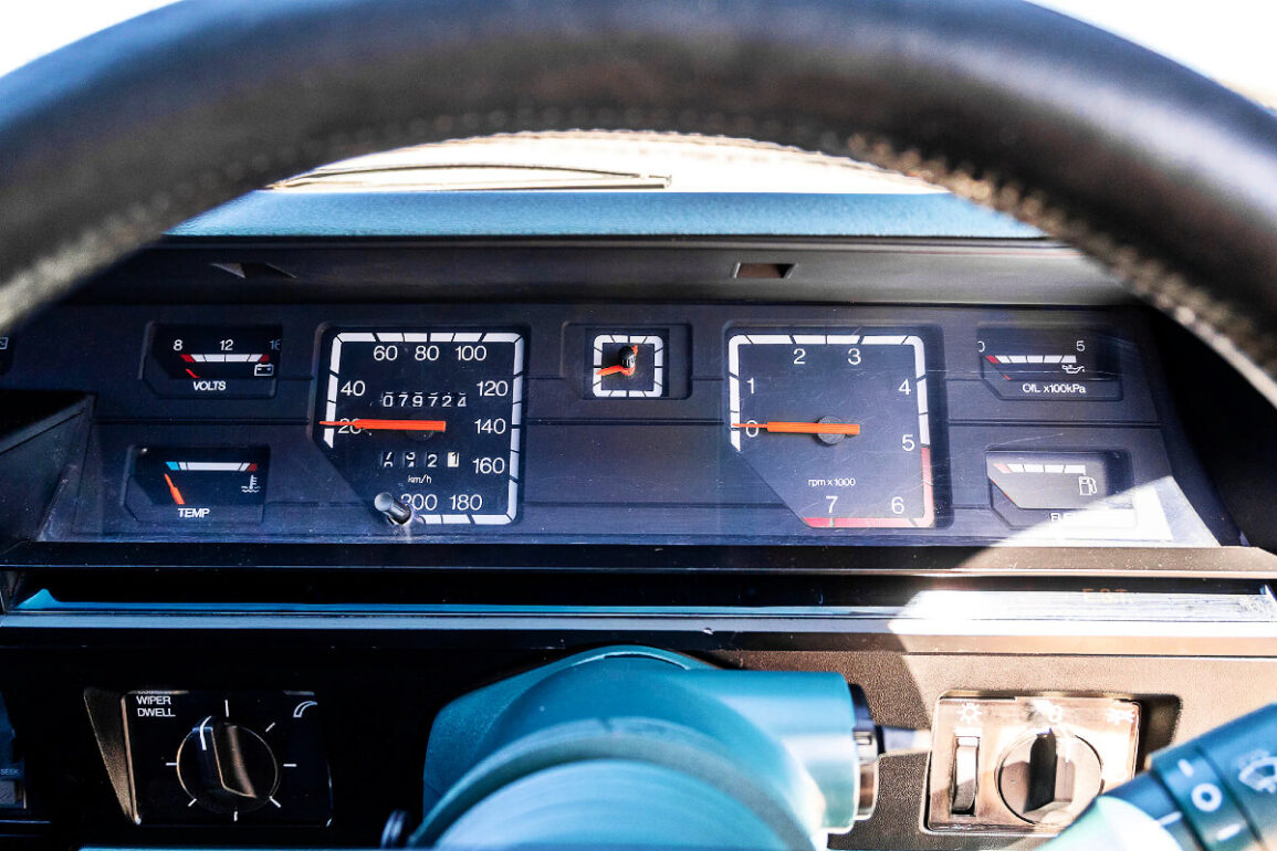 Brock’s ‘Blue Meanie’ Commodore auctioned | cars4starters