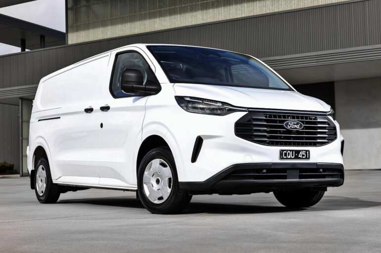 Ford Transit: Weight a minute | cars4starters