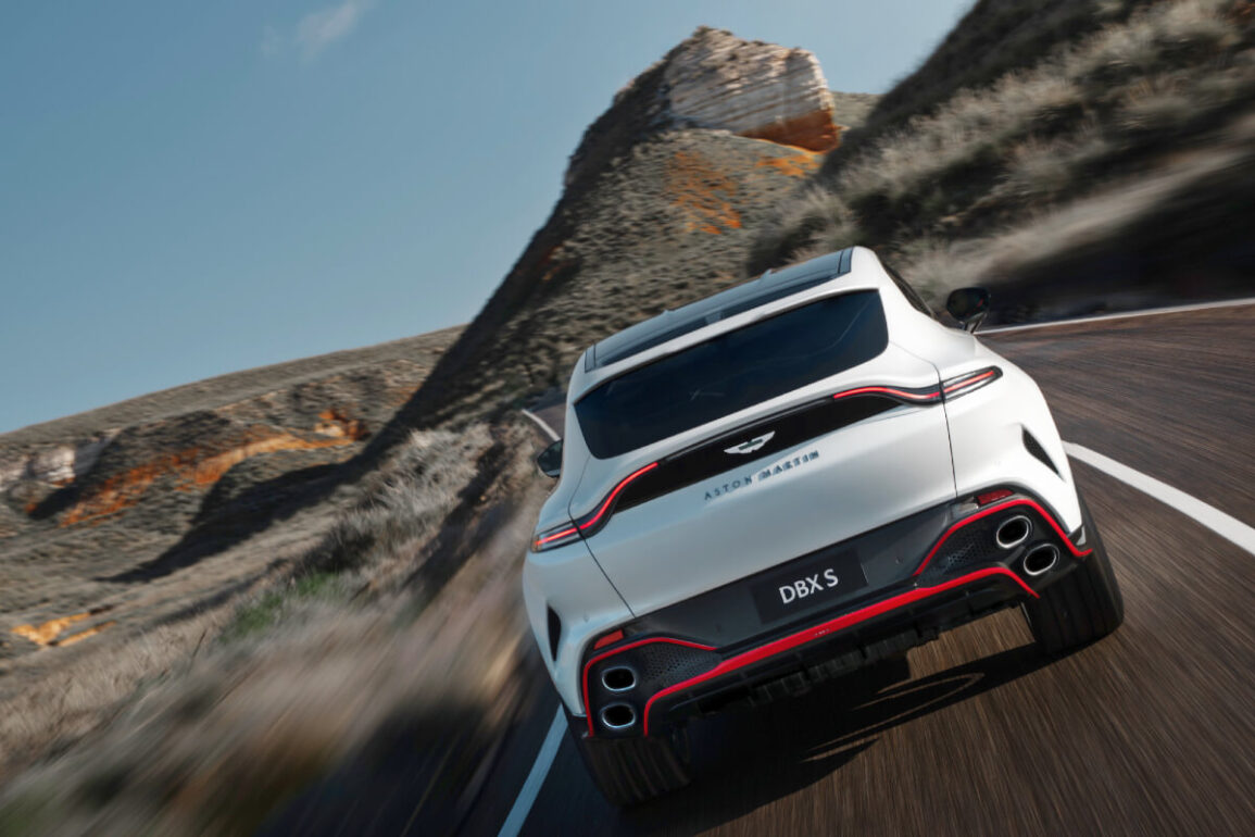 Aston Martin DBX S ready to rumble | cars4starters