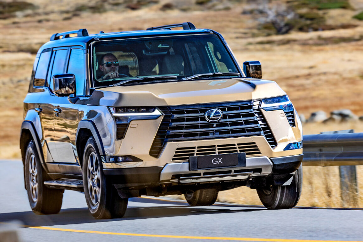 Lexus GX 550 Overtrail: Walk the line | cars4starters